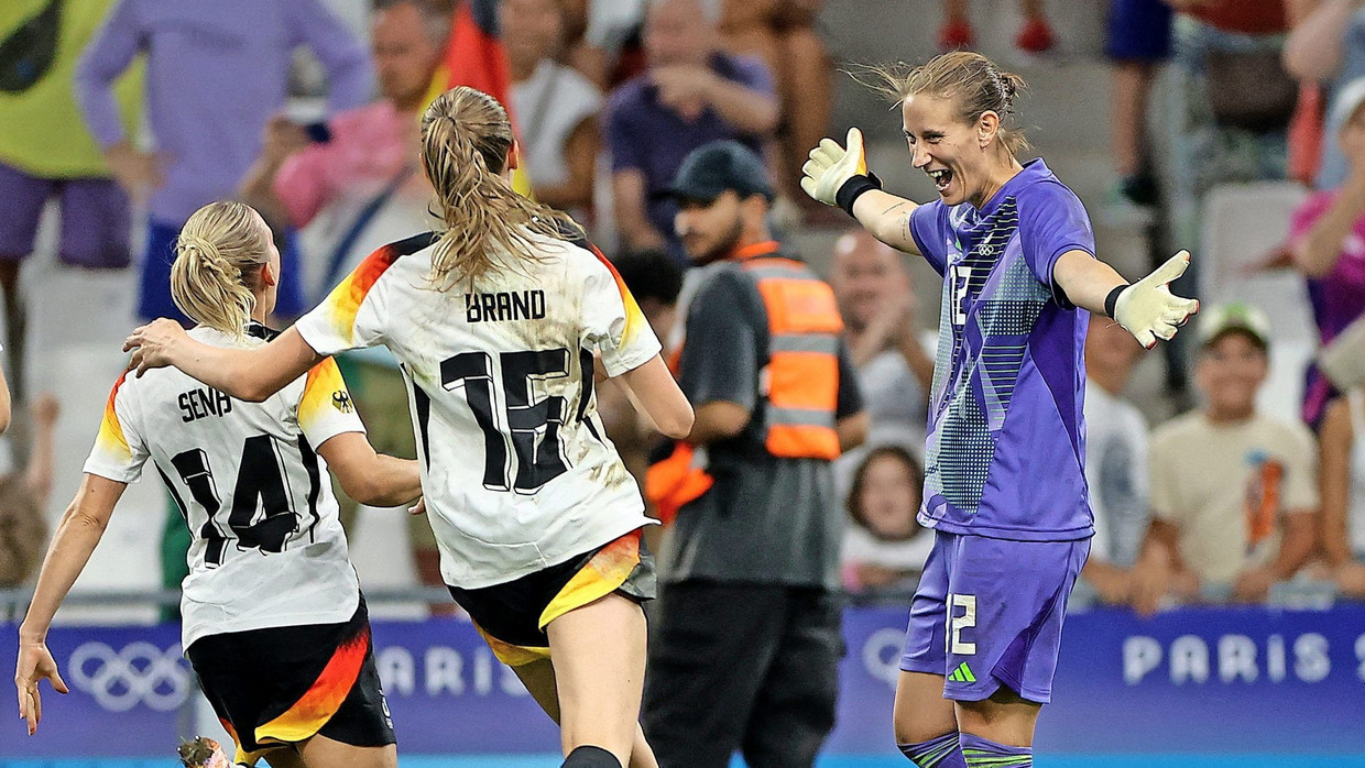 DFB-Fußball-Frauen im Olympia-Halbfinale 2024: Ann-Katrin Berger im Fokus