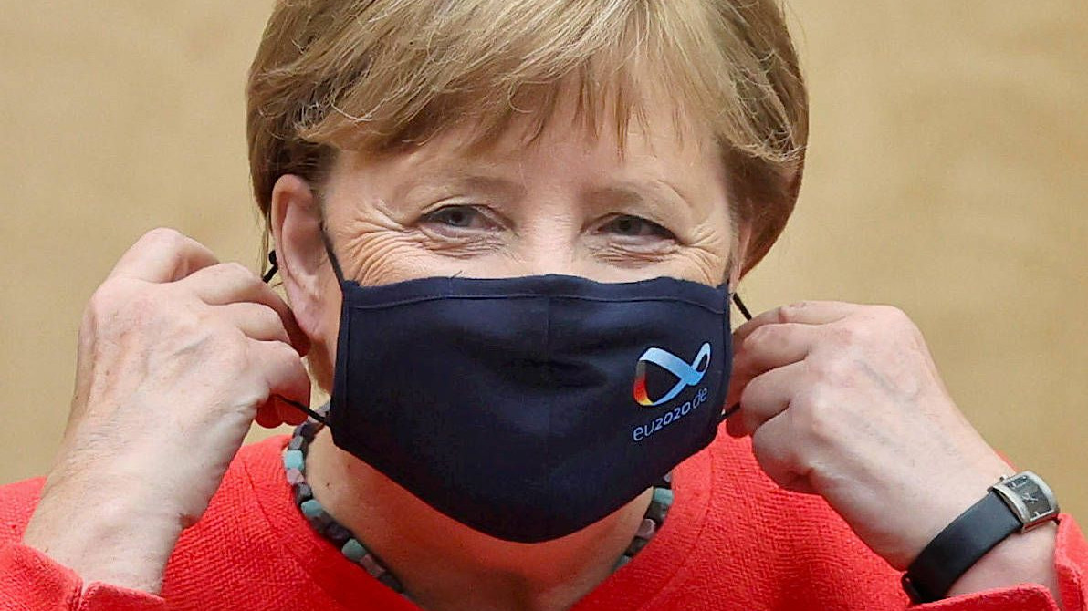 Merkel: Das Tragen von Masken bleibt unverzichtbar
