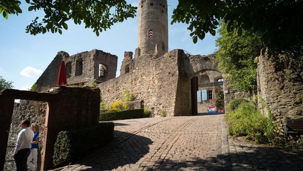 Ausstellung im Burgmuseum: 200 Jahre Rettung von Burg Eppstein