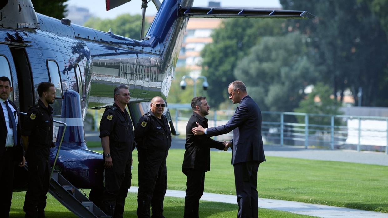 Ukraine-Liveticker: Merz und von der Leyen begleiten Selenskyj zu Treffen mit Trump | FAZ