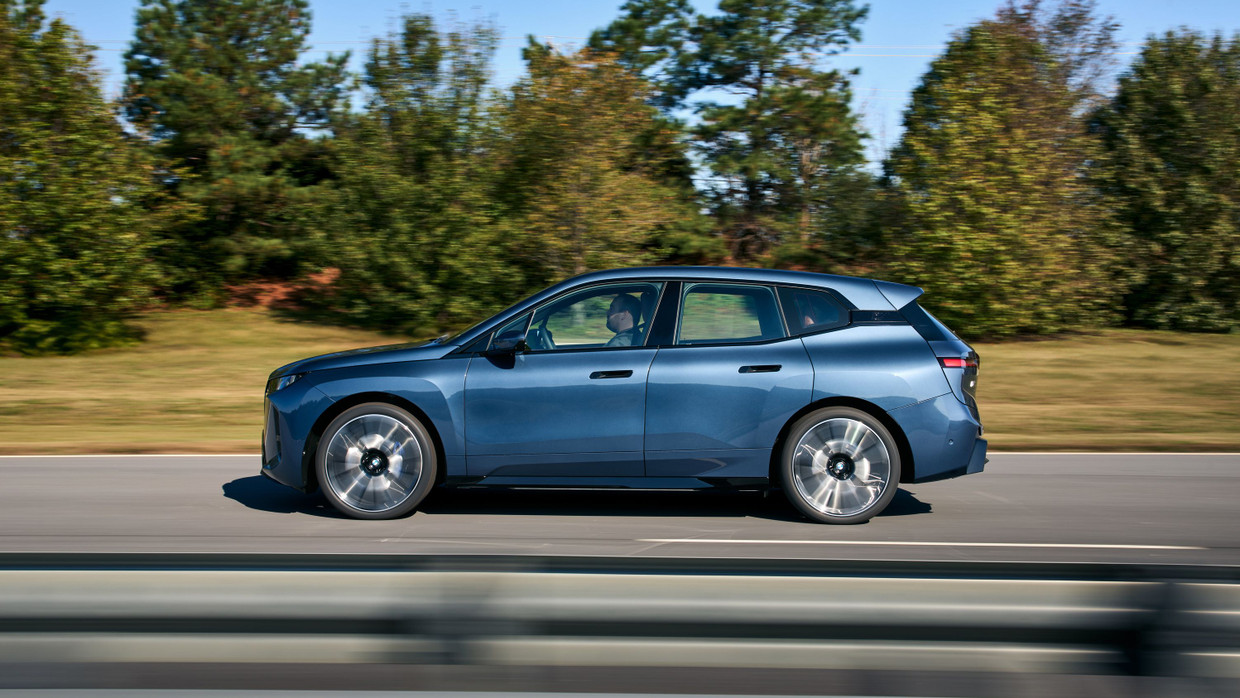 BMW erneuert den iX: 701 Kilometer Reichweite | FAZ
