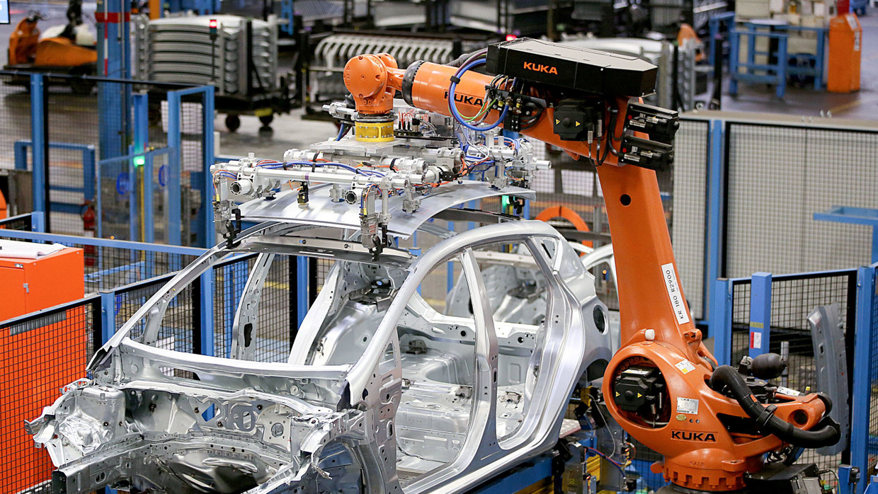 Schrumpfende Wirtschaft: Deutsche Firmen fahren Produktion herunter | FAZ