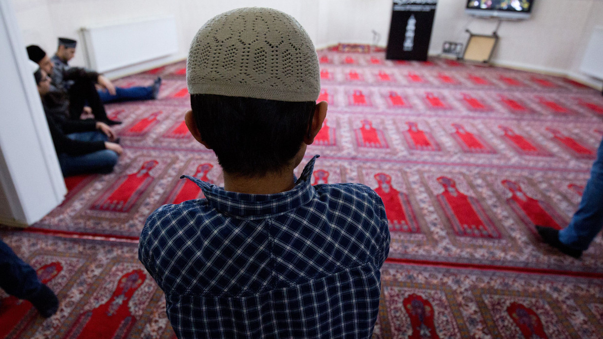 Junge Muslime sind gegen Extremismus und glauben an „einzig wahre“ Religion