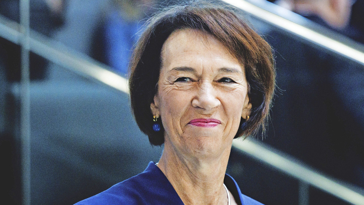 Charlotte Merz: Kanzlergattin und Richterin | FAZ