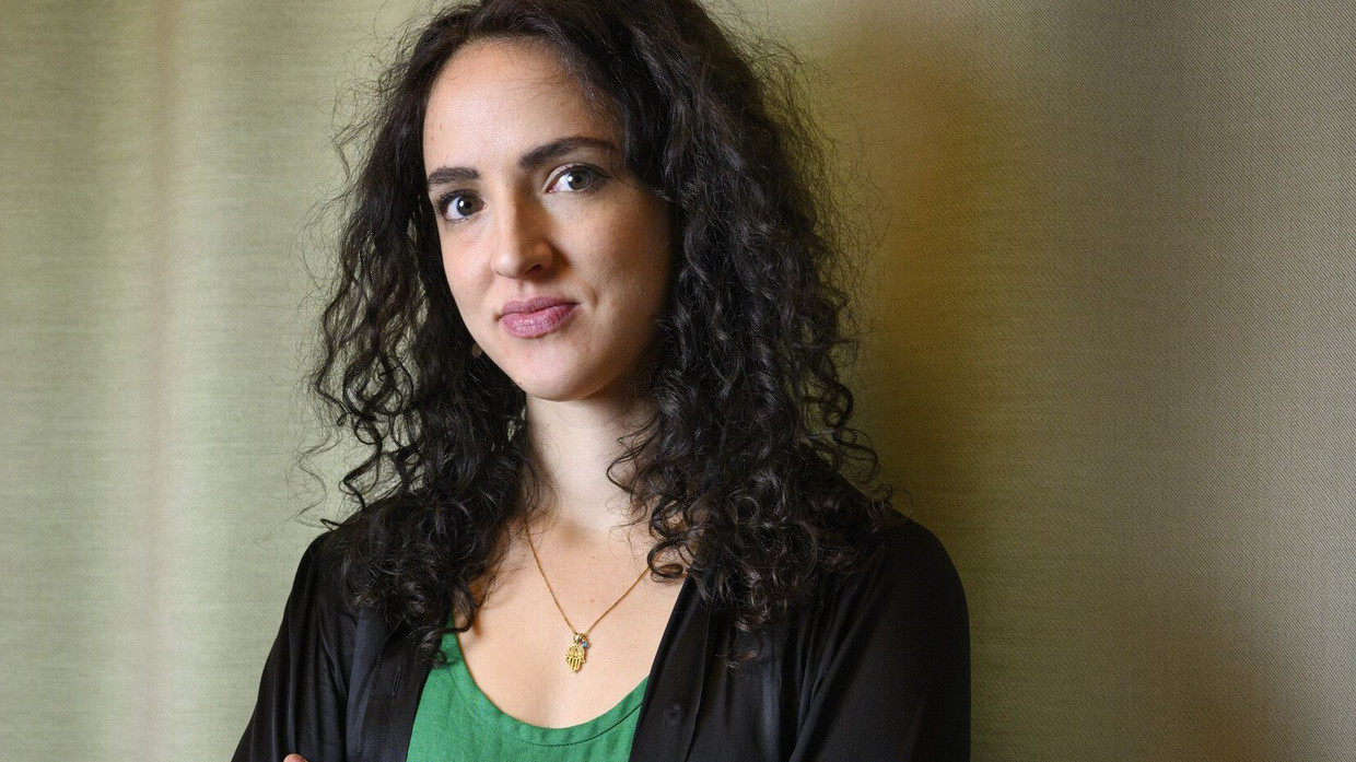 Hamlet in Palästina: Isabella Hammads Roman „Enter Ghost“ | FAZ