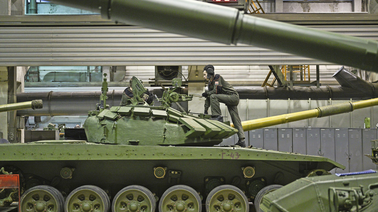 Putins Panzer: So funktioniert Russlands Kriegswirtschaft | FAZ