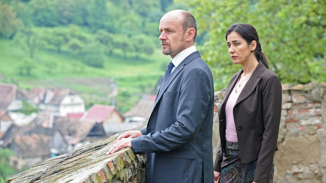 Fernsehfilm „Das Geheimnis in Siebenbürgen“: Tradition besiegt ...
