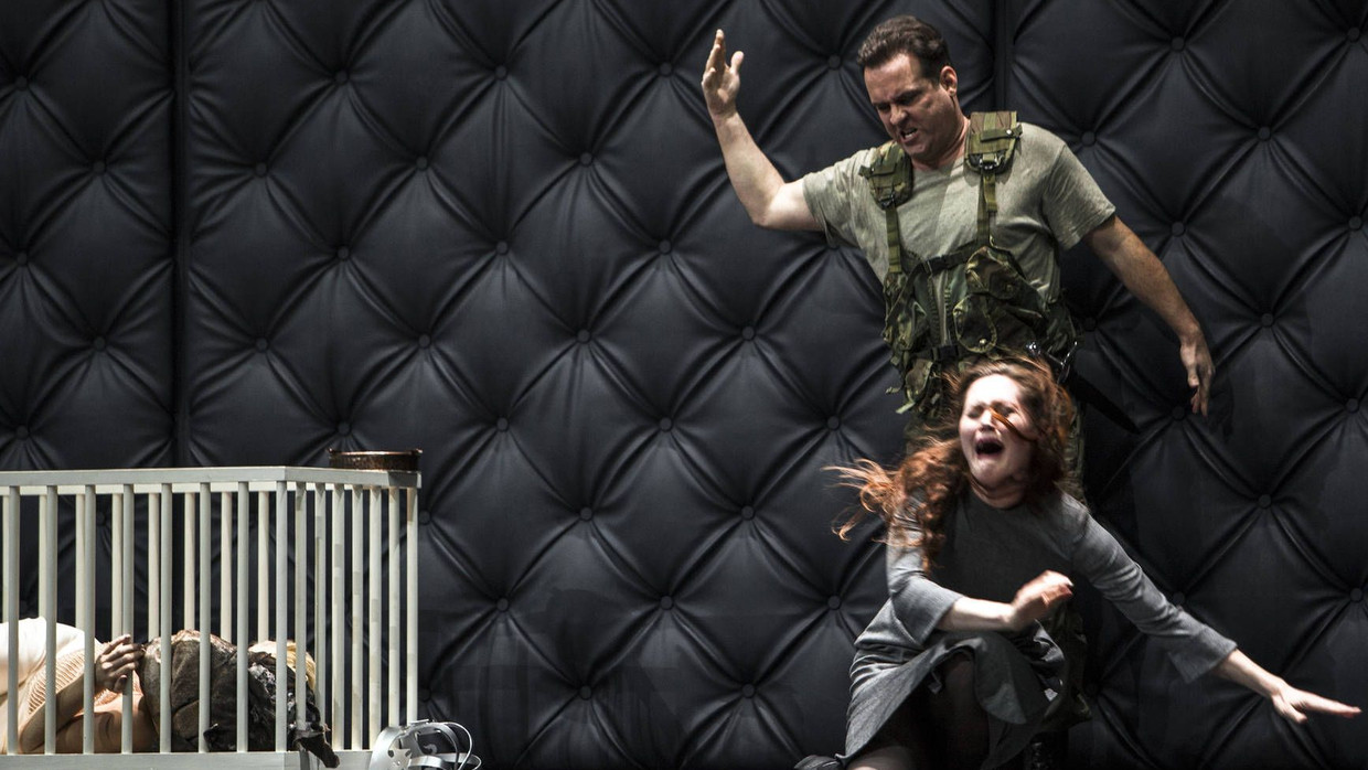 Andrea Breth inszeniert Oper„Macbeth“ in Amsterdam