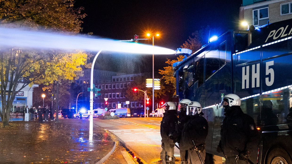 Halloween-Krawalle in Hamburg: Festnahmen durch Polizei
