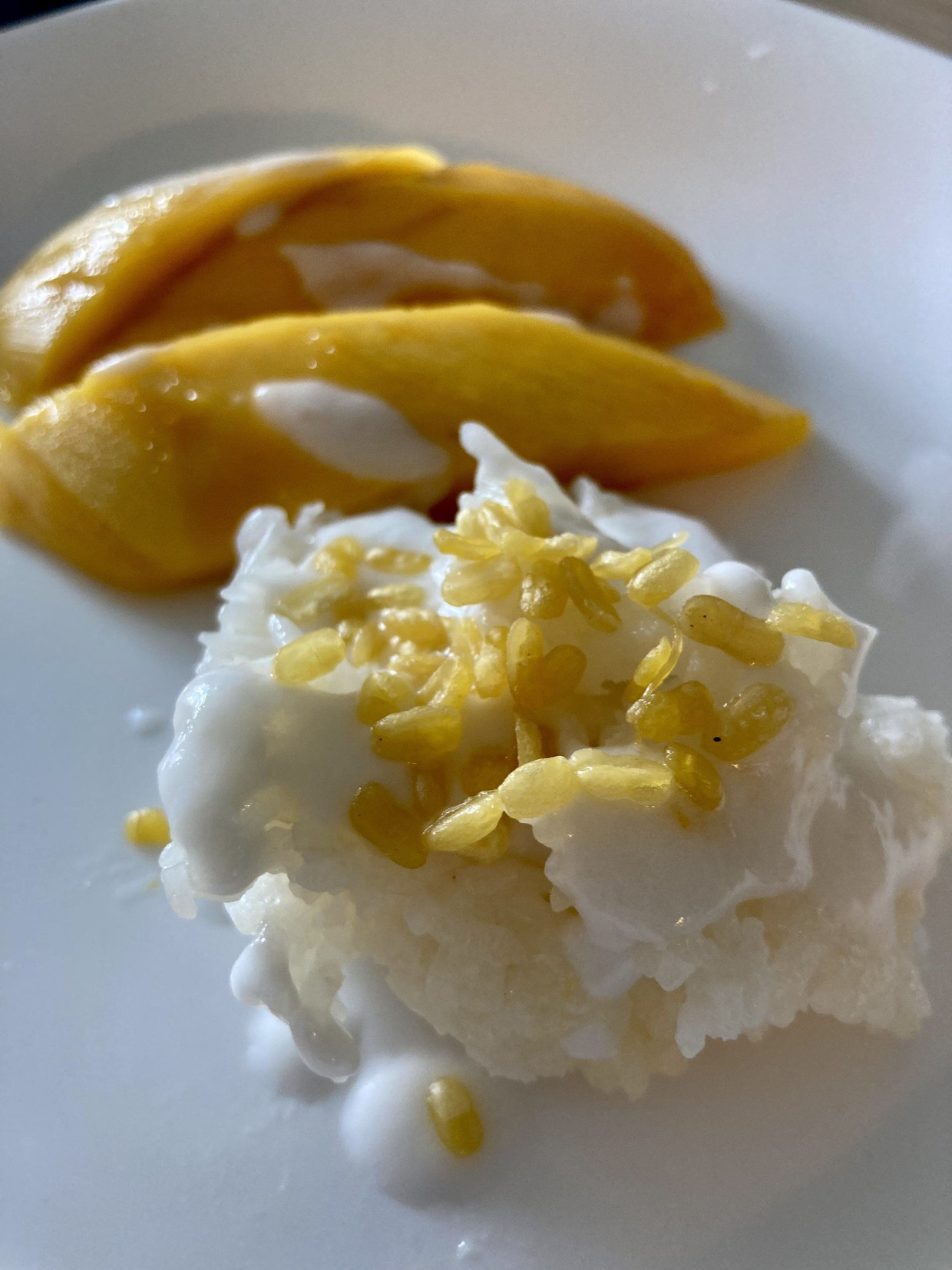 Thai Rapperin löst Hype aus: „Mango Sticky Rice“ als Weltkulturerbe?