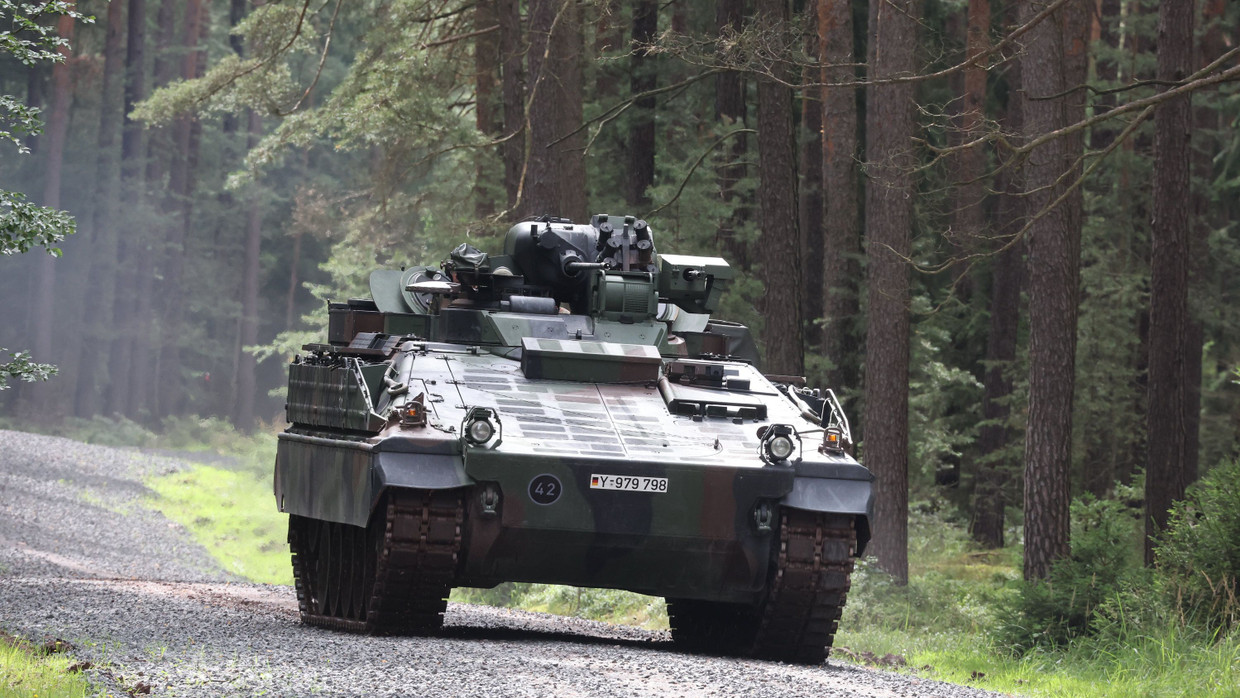 NATO-Übung in Deutschland: Bundeswehr-Soldaten auf Straßen unterwegs