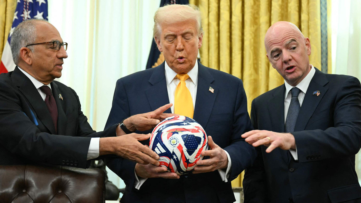 Donald Trump erklärt die Fußball-WM 2026 per Dekret zur Chefsache mit ...