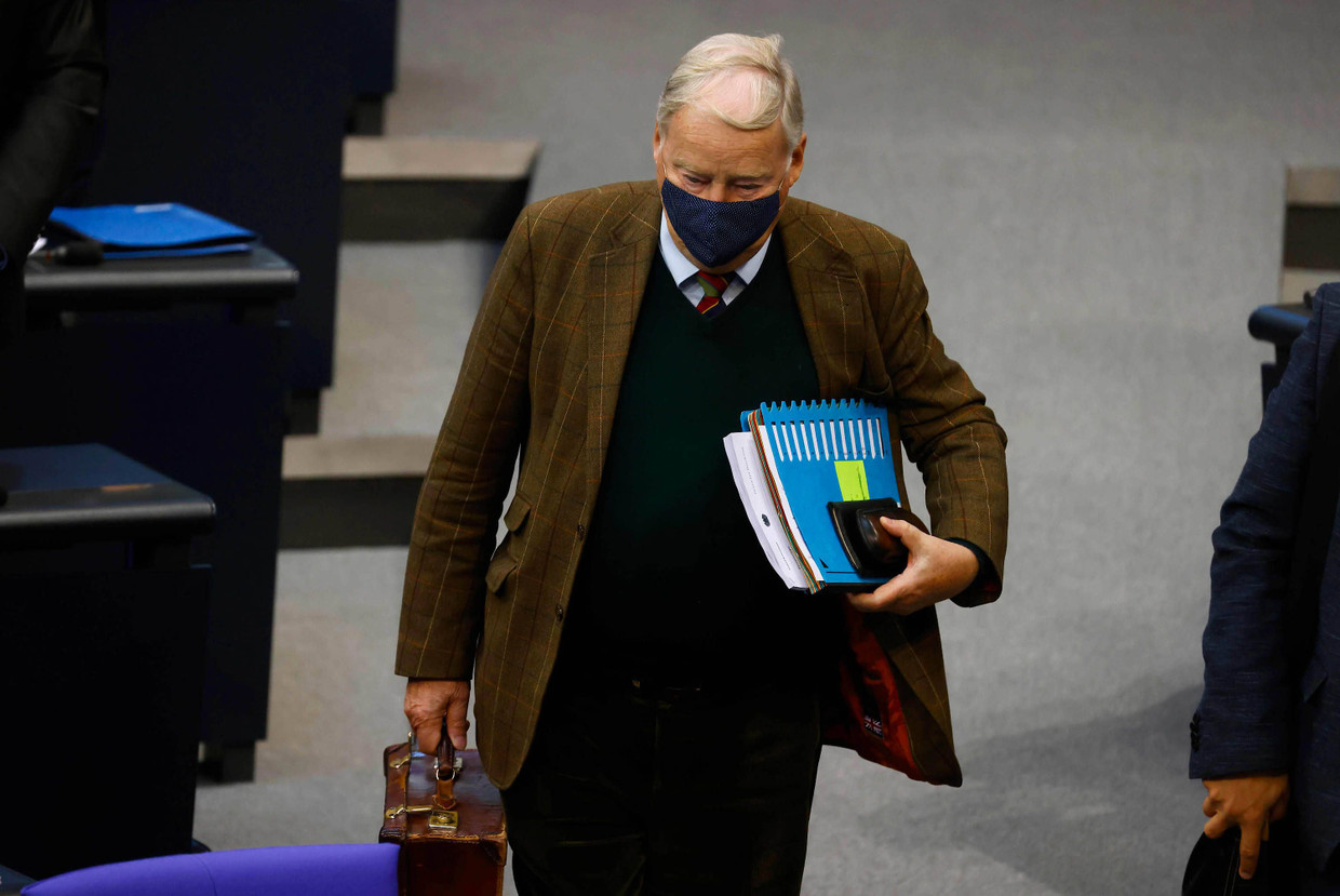 Bundestag: AfD-Abgeordnete verstoßen gegen Maskenpflicht | FAZ