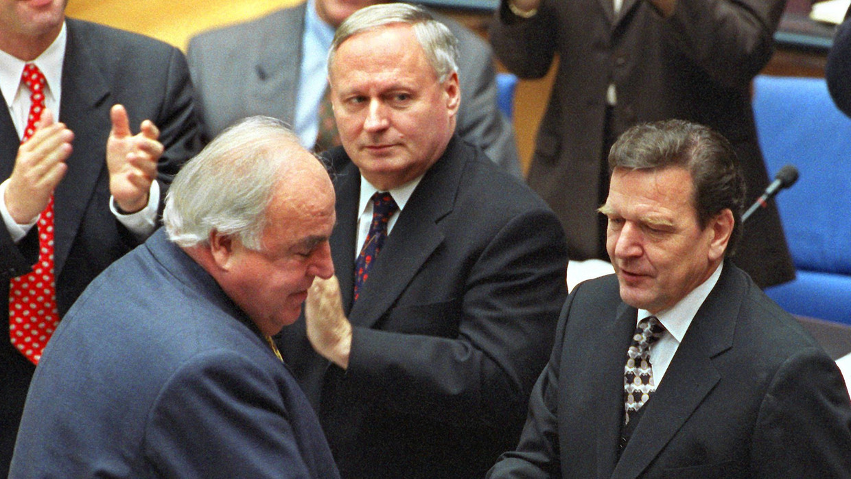 Bundestagswahl 1998: Helmut Kohls Abschied in Würde | FAZ