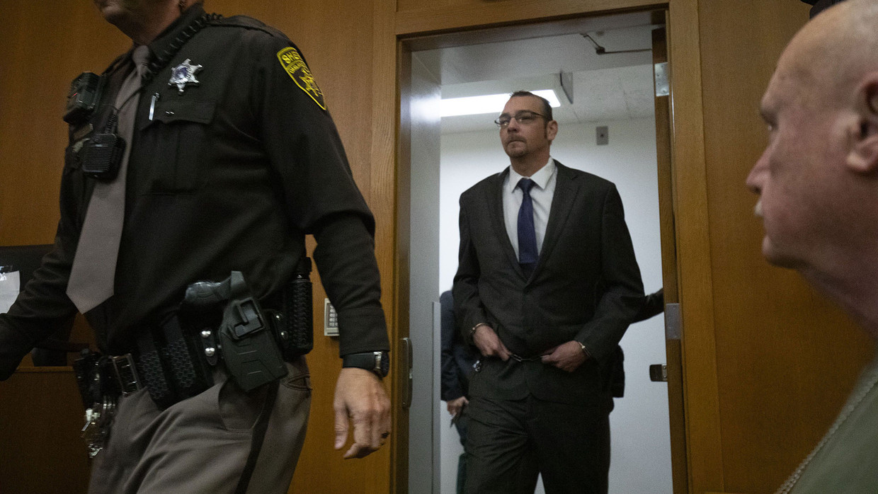 Amoklauf in Michigan: Eltern wegen fahrlässiger Tötung verurteilt | FAZ