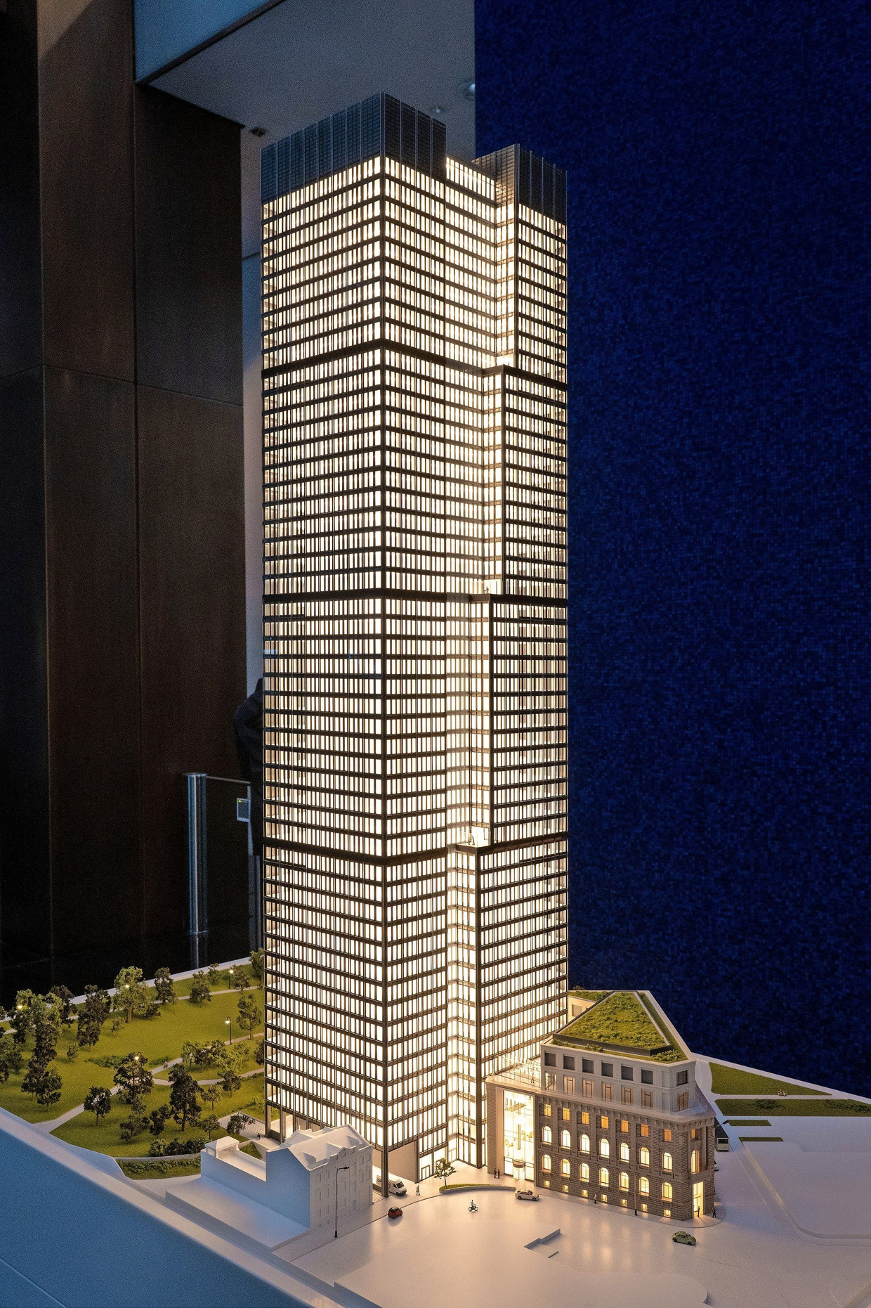 Central Business Tower in Frankfurt steht schon als Modell