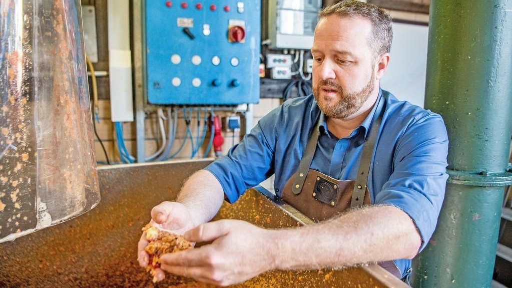 Inflation und Gaspreise verteuern Apfelweine: Keltereien sind besorgt