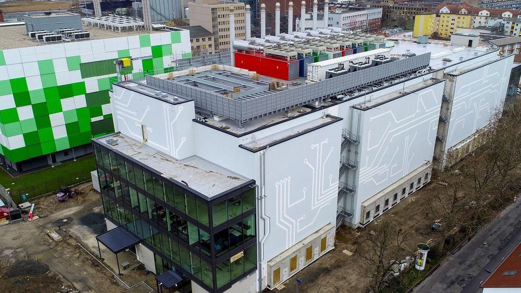 Rechenzentrum heizt Wohnungen | FAZ