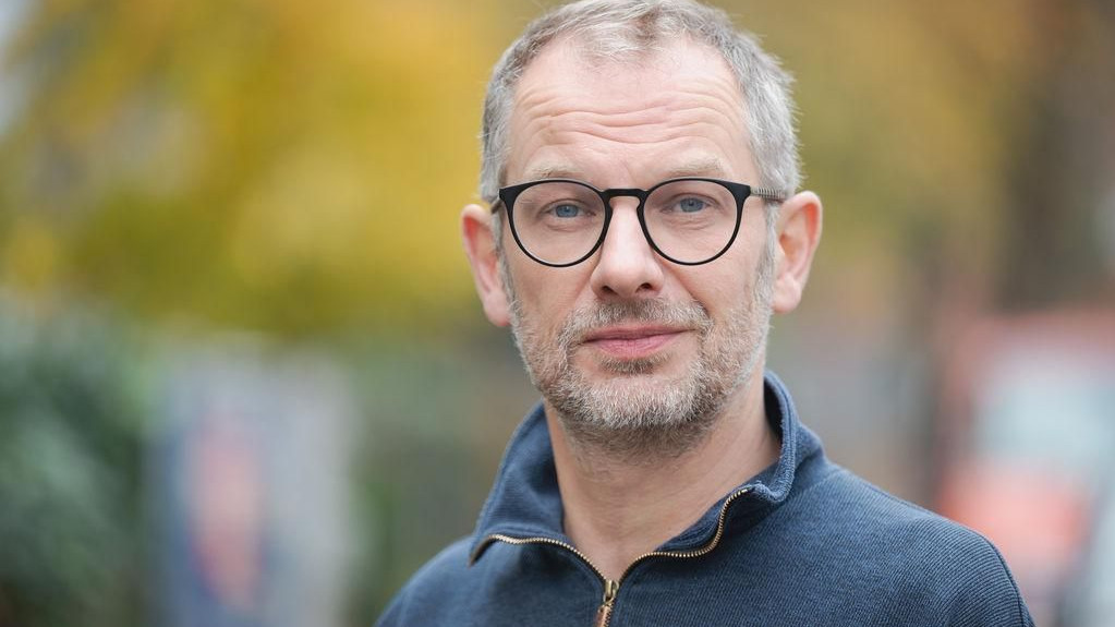 Severin Groebners neues Programm „ÜberHaltung“