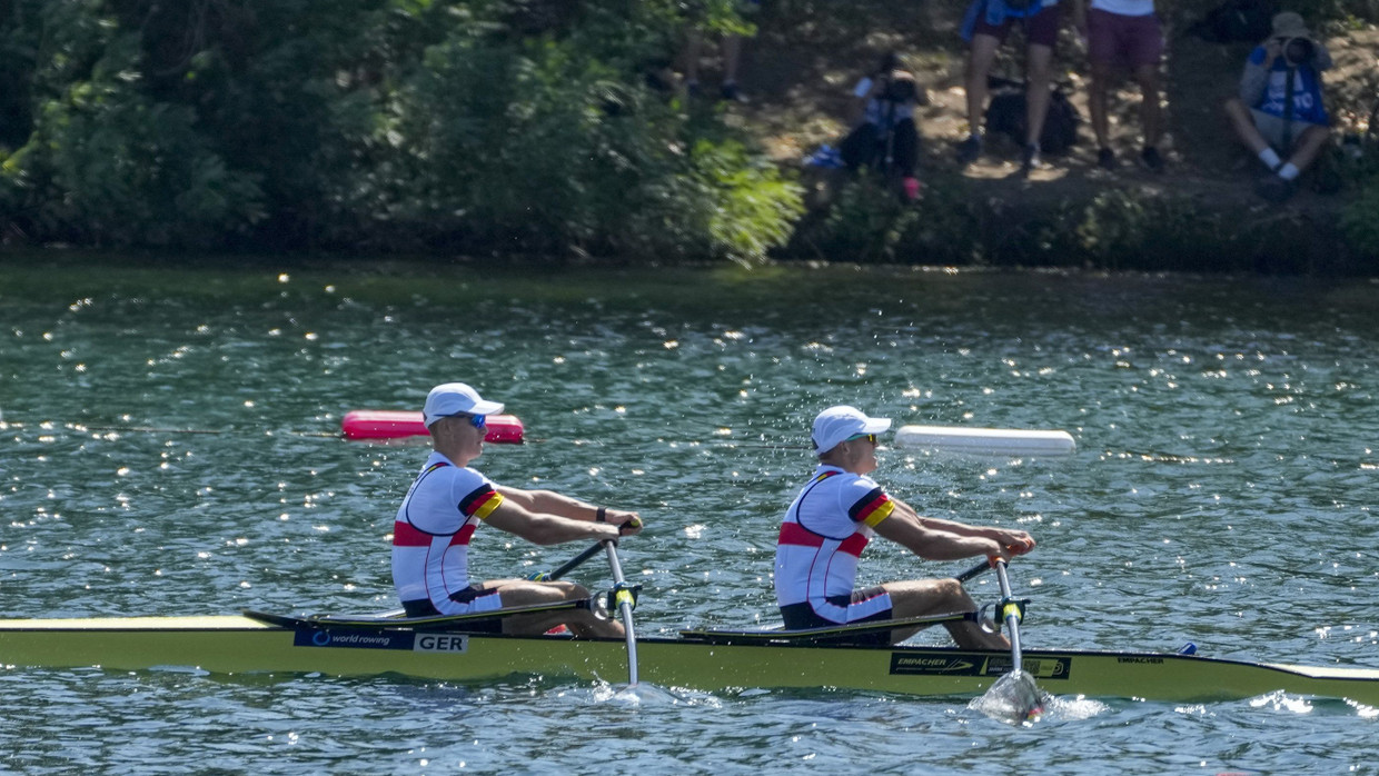 Rudern: Deutscher Doppelzweier gekentert bei WM in Belgrad
