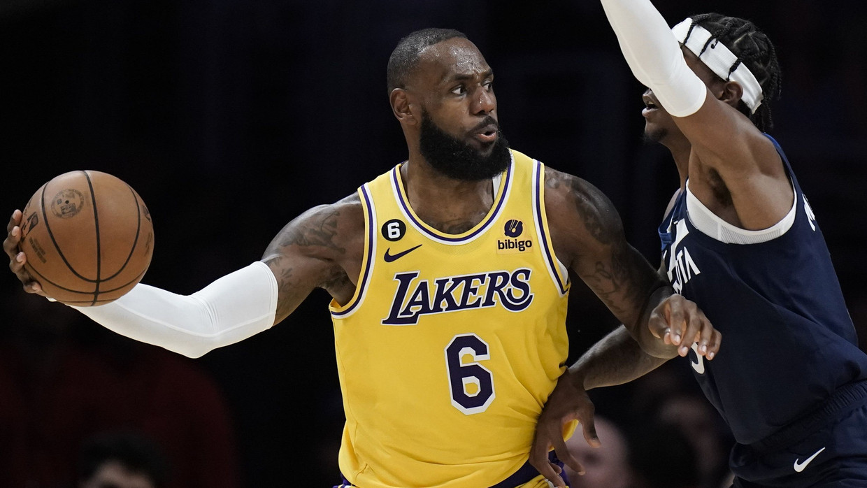 Basketball-Star LeBron James in der NBA: Warten auf Bronny | FAZ