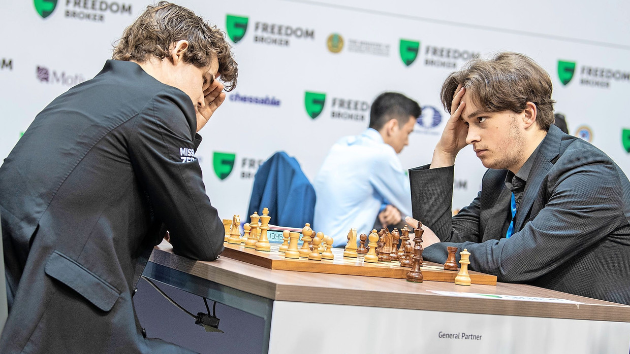 Schach: Vincent Keymer besiegt Magnus Carlsen beim Weltcup in Baku