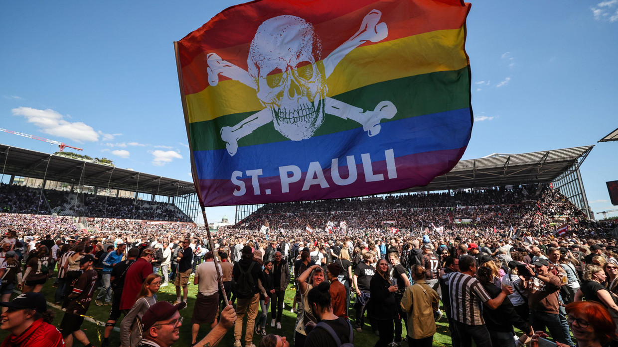 FC St. Pauli kehrt nach 13 Jahren in die Bundesliga zurück