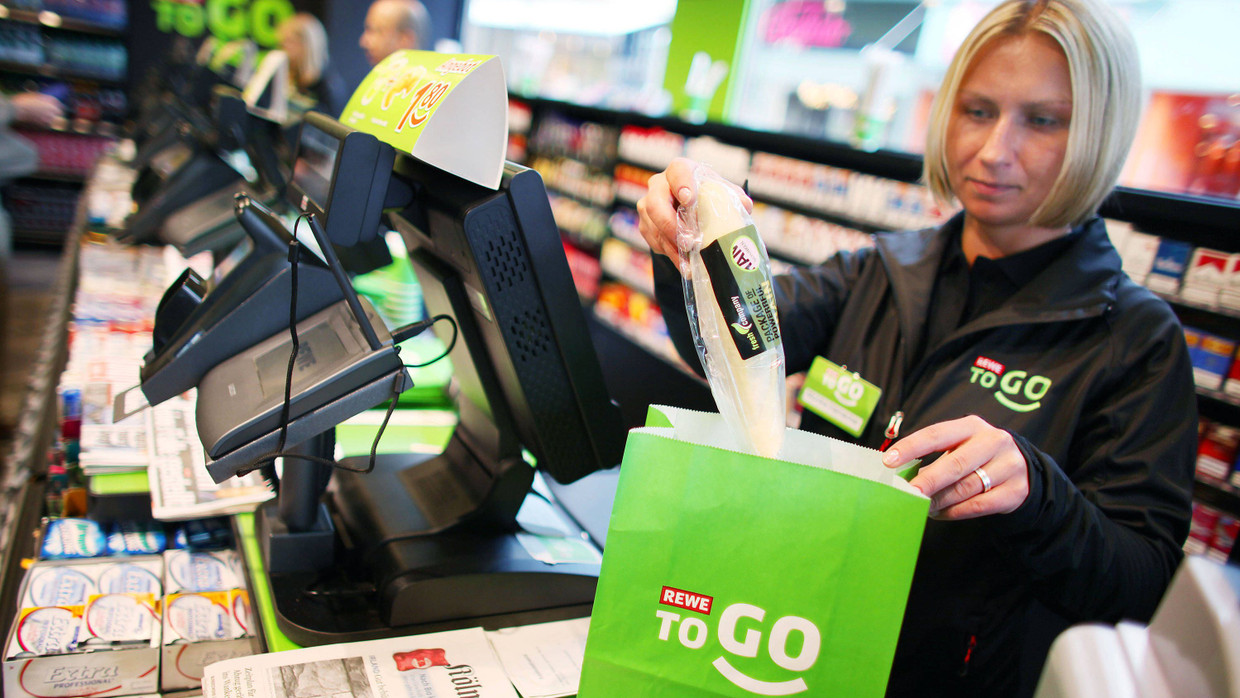 „Rewe to go“: Minisupermärkte in der Tankstelle