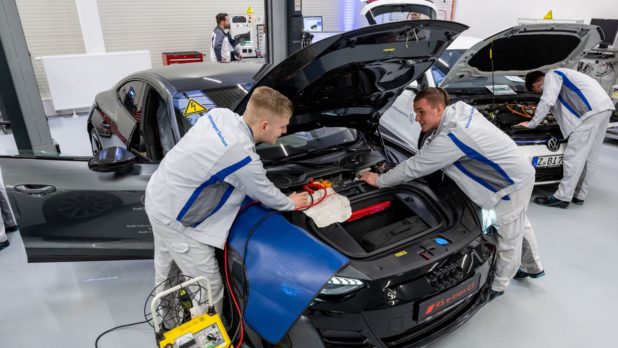 Ausbildung Kfz Mechatroniker Audi