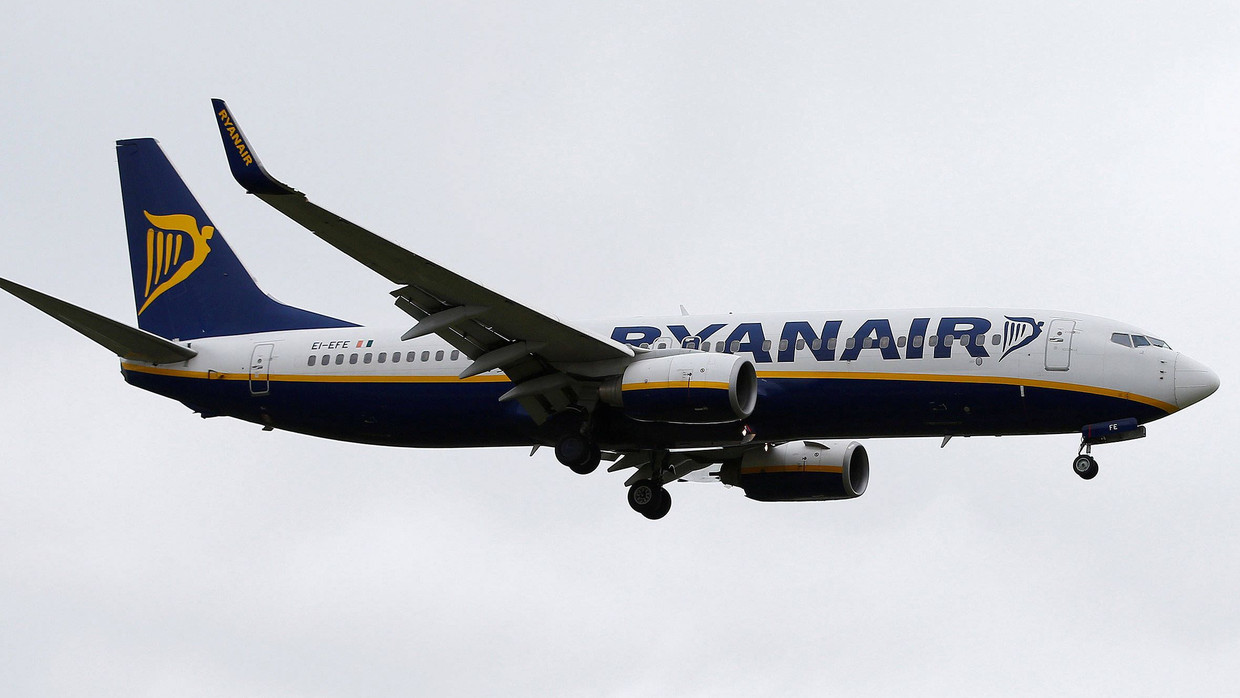 Irische Billig-Fluglinie Ryanair senkt die Ticketpreise