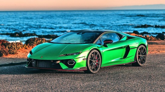 Frankfurt: Gibson Beach Club eröffnet im Bankenviertel